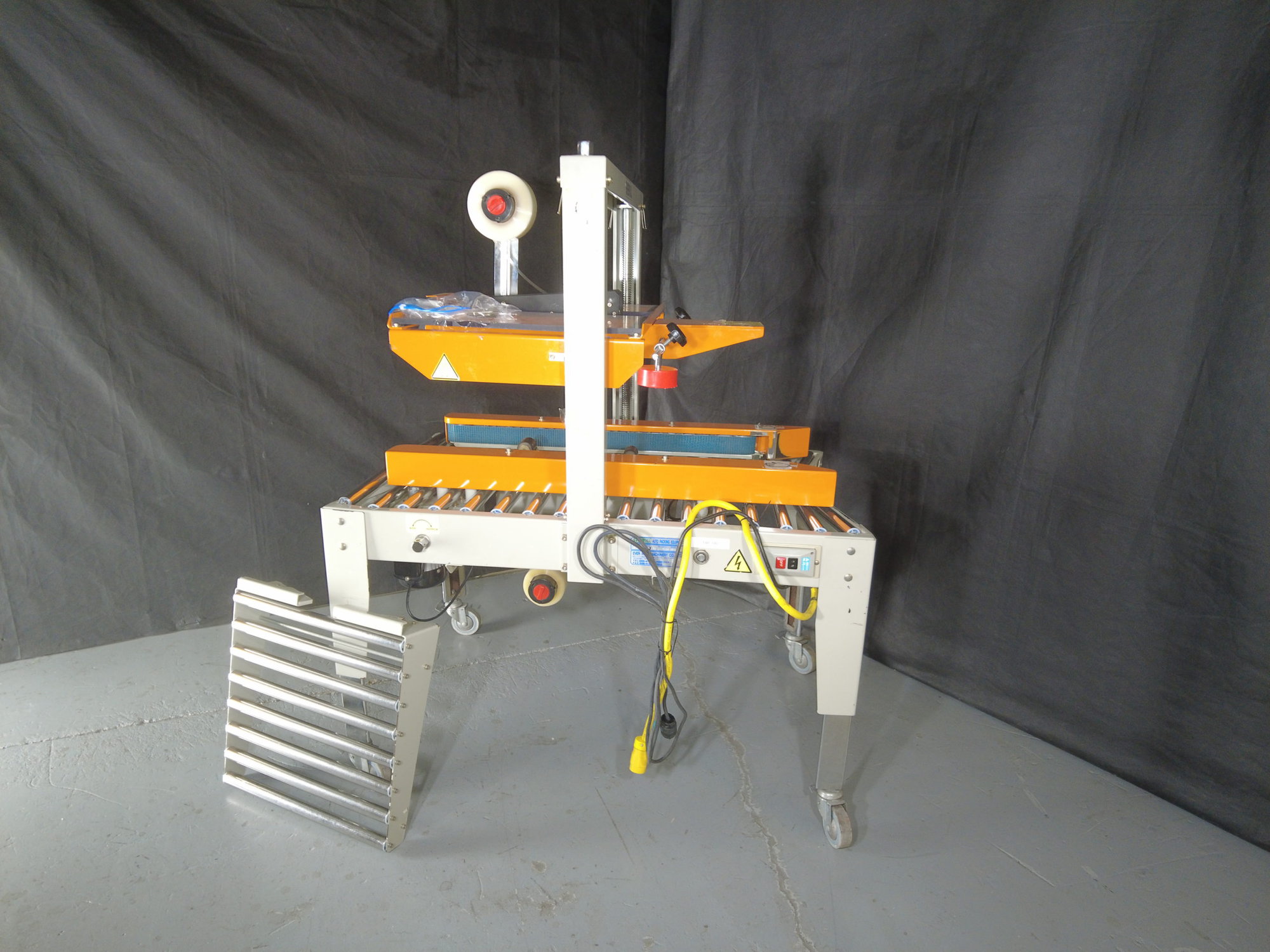 Everroll EC-701W Case Sealer & Taper, 2007 - Revelation Machinery
