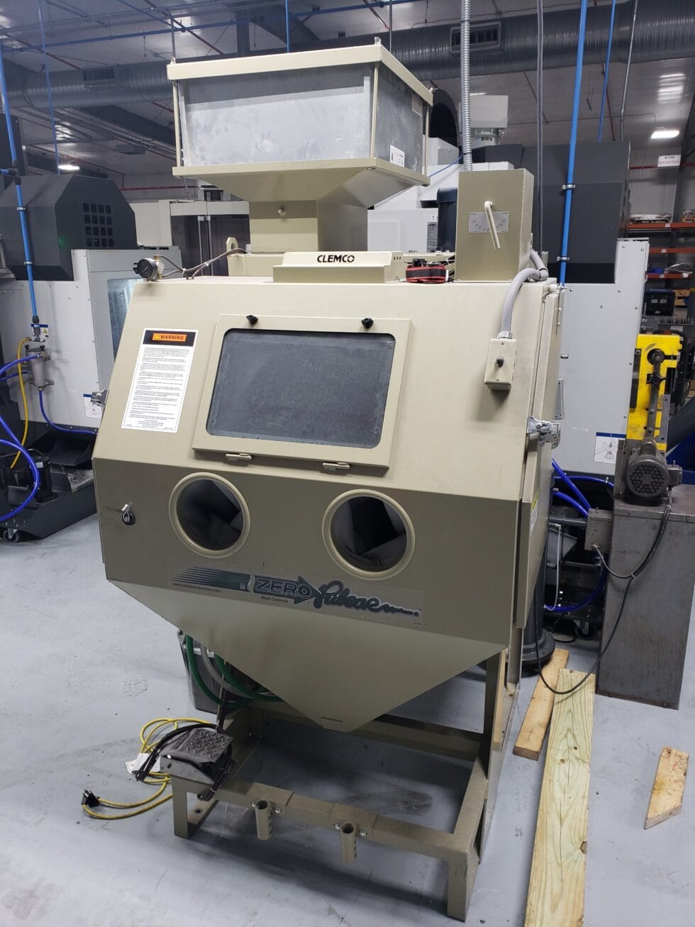 Clemco Pulsar 55-SE Manual Blast Cabinet, 2020 - Revelation Machinery