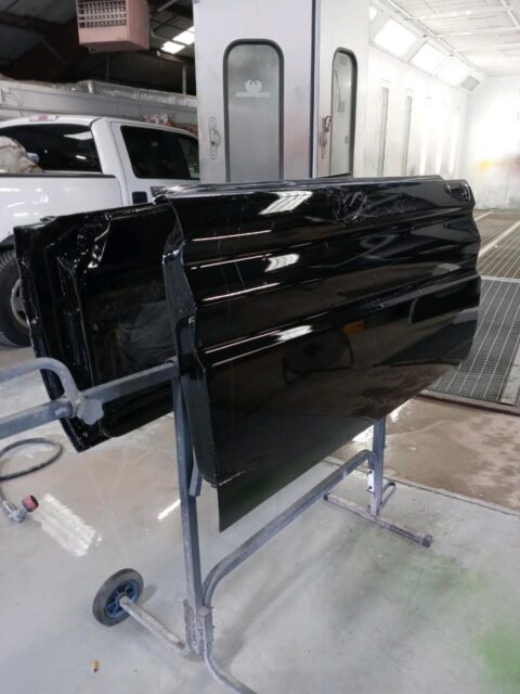 Accudraft Titan Paint Booth, 2009 - Fully Loaded - Ventilation, Mixing ...