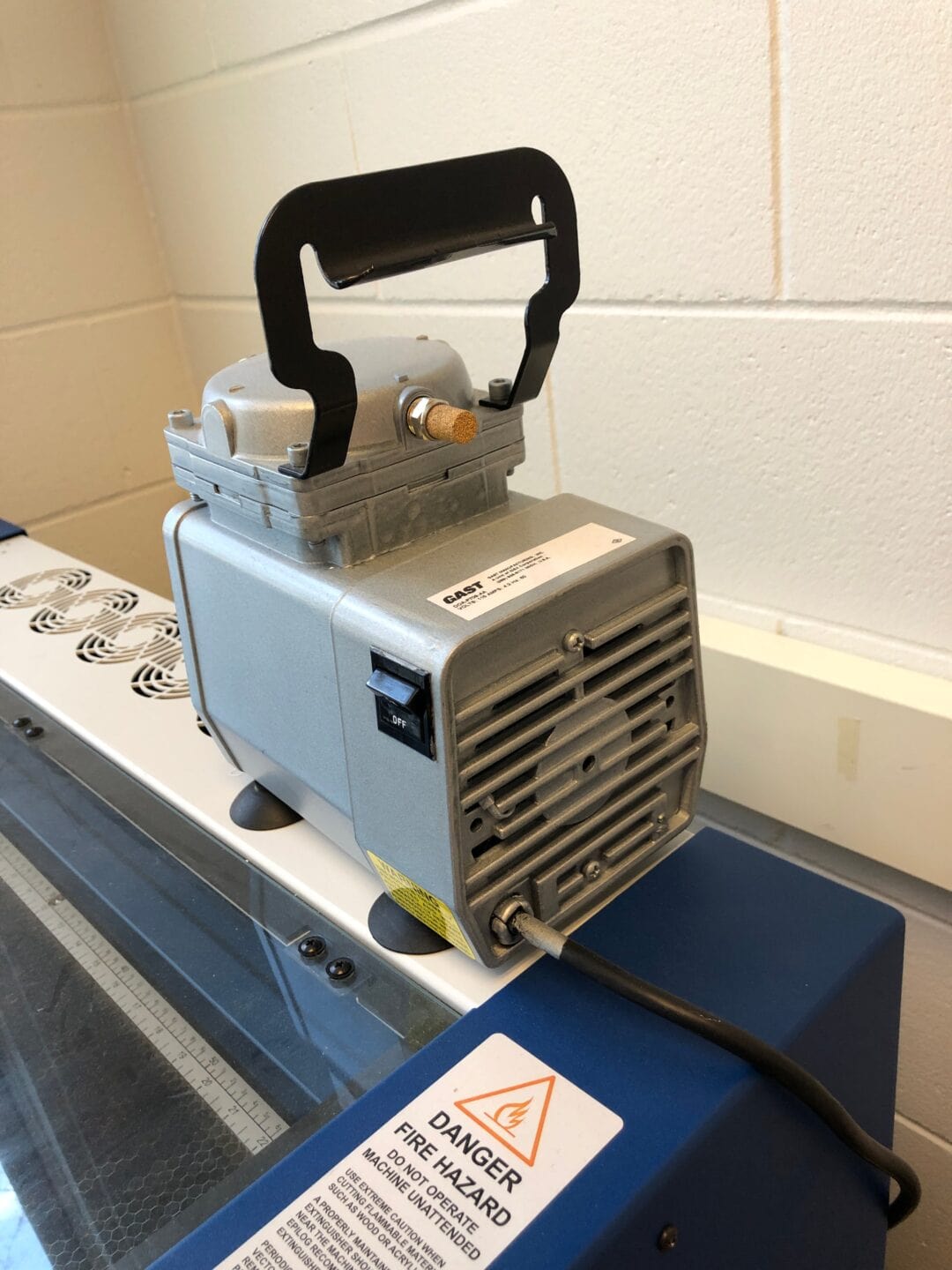 13.5" x 24" Epilog Helix 50 Watt Engraving Laser, 2015 - Revelation ...