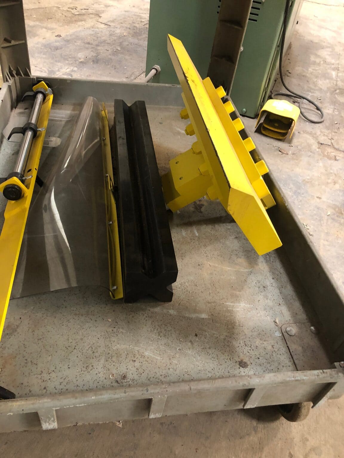 65 Ton Piranha P-65 Ironworker, 2018 - Tooling Included, 6' Backgauge ...