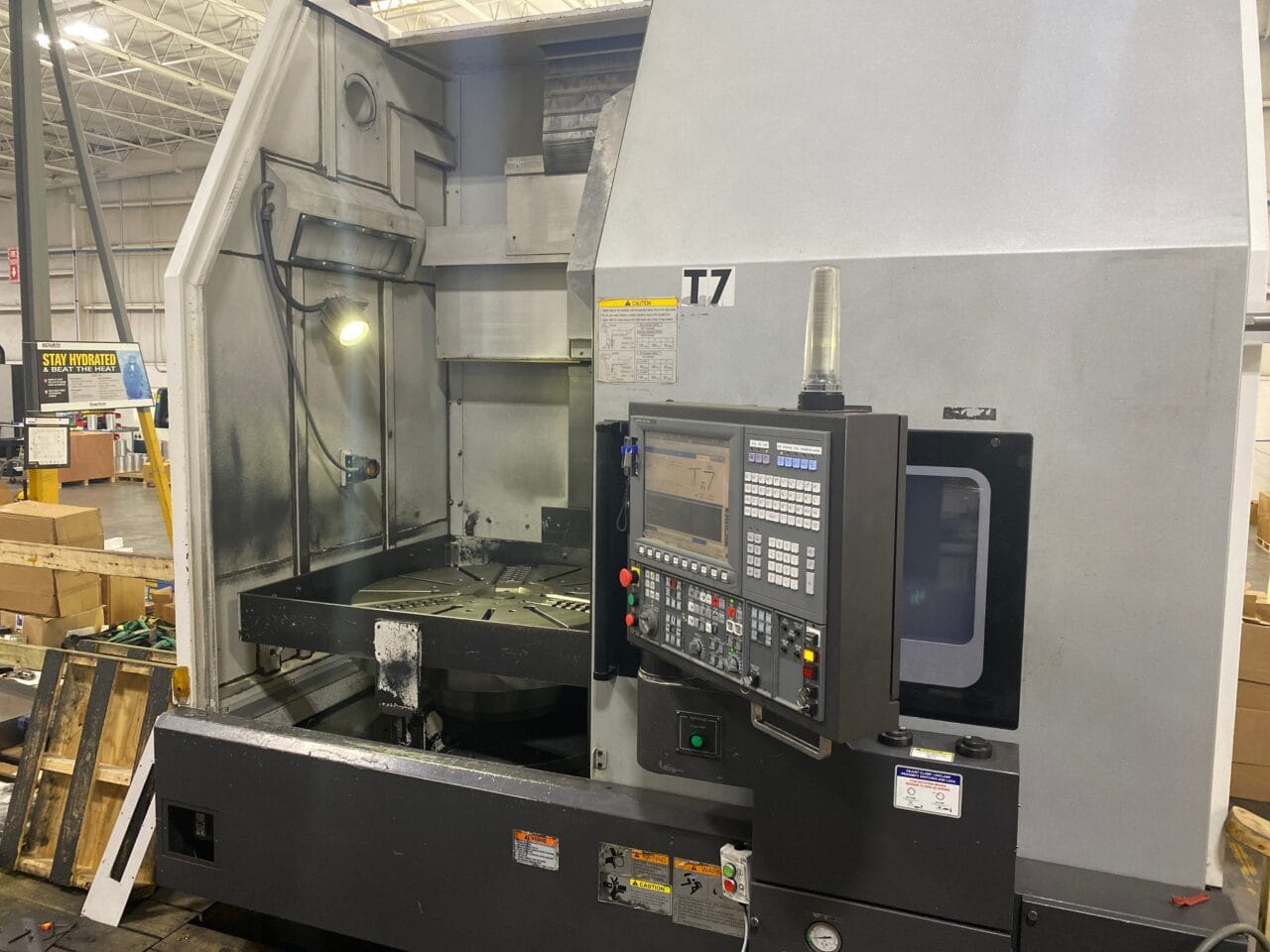 Okuma V100R VTL, 2014 - Chip Conveyor, Mist Collector - Revelation ...