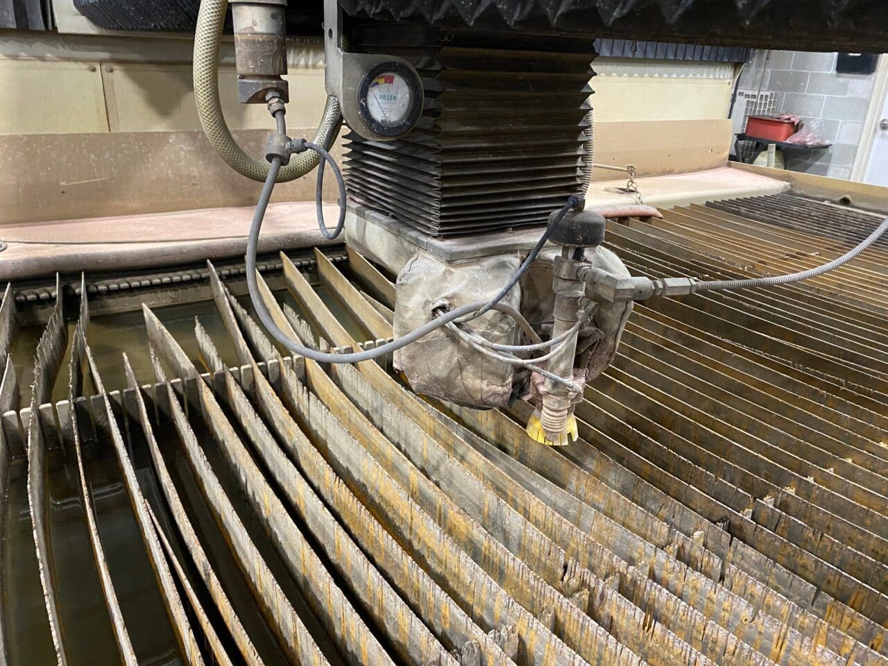 6' x 12' Flow I6012 Flying Bridge Waterjet, 2008 - 60,000 PSI ...