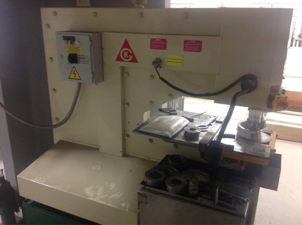 55 Ton Geka Puma 55/E-750 Punch Press,2016- Less than 50 hours, Tooling ...