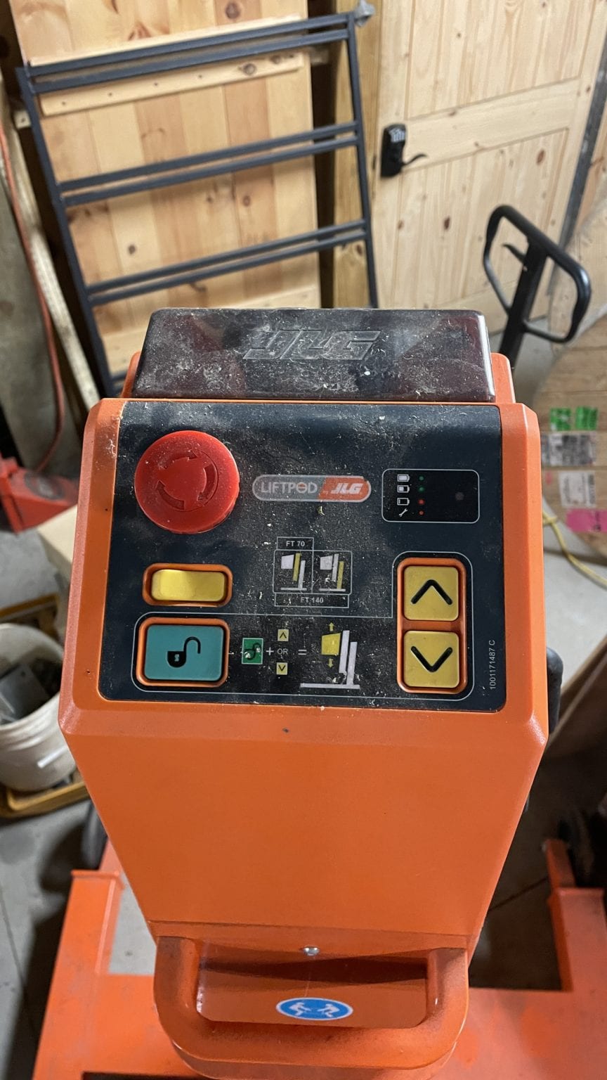 JLG FT140 LiftPod 330lb Personal Portable Lift, 2020 - Revelation Machinery