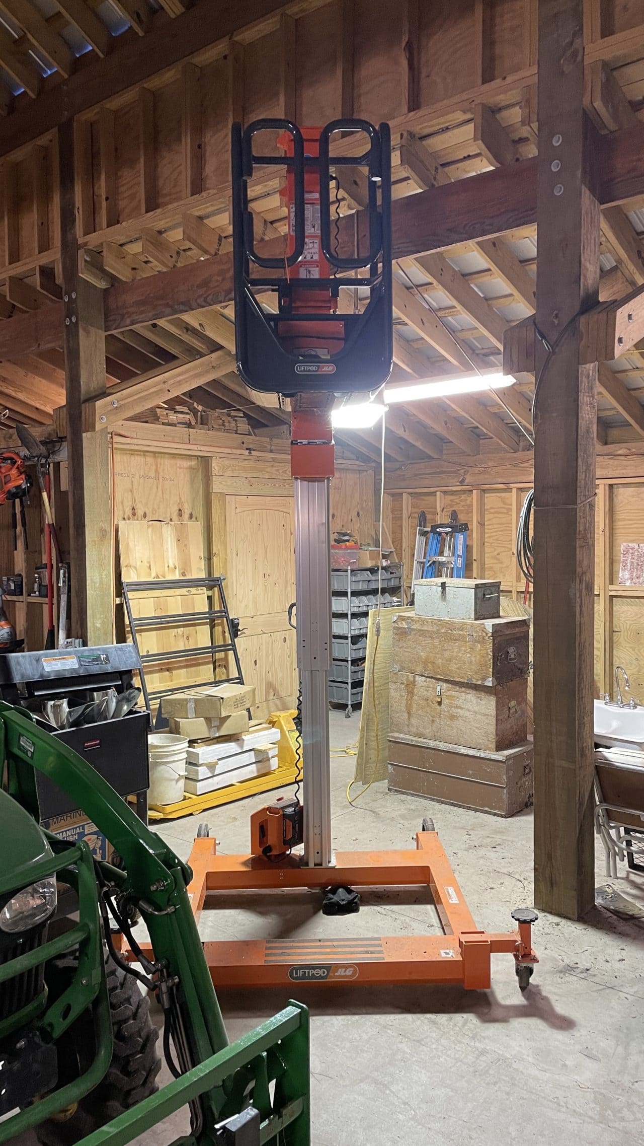 JLG FT140 LiftPod 330lb Personal Portable Lift, 2020 - Revelation Machinery