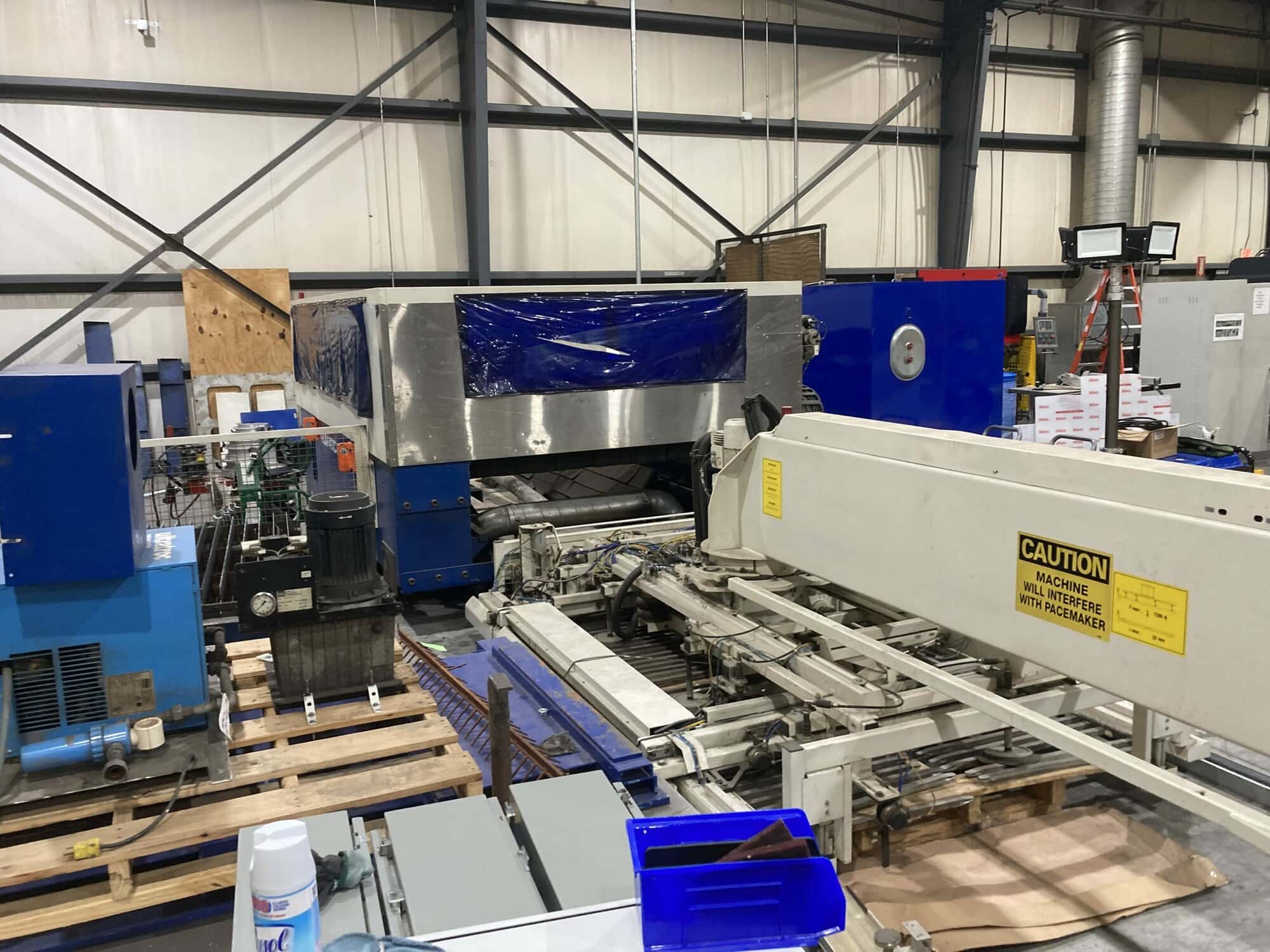 4000 Watt Trumpf Trumatic L 3030 CO2 Laser, 2002 - 5' x 10' Table ...