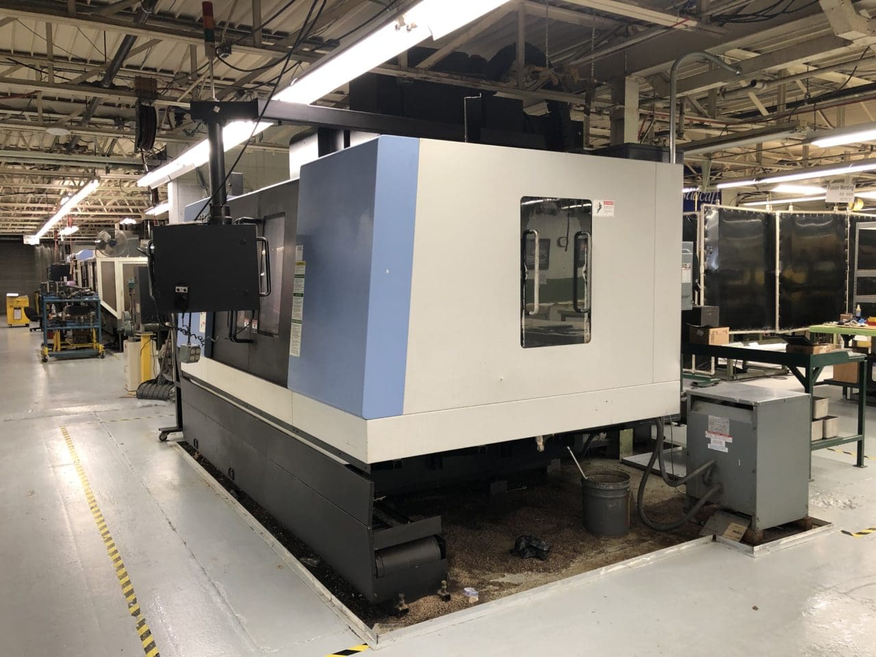 Doosan MV-6030/50 VMC, 2008 - 300 PSI TSC, Ridged Tapping, Tool Changer ...