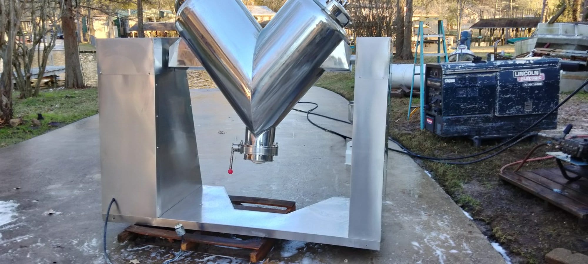 CapsuLCN V300 Dry Powder Mixing Machine - Revelation Machinery