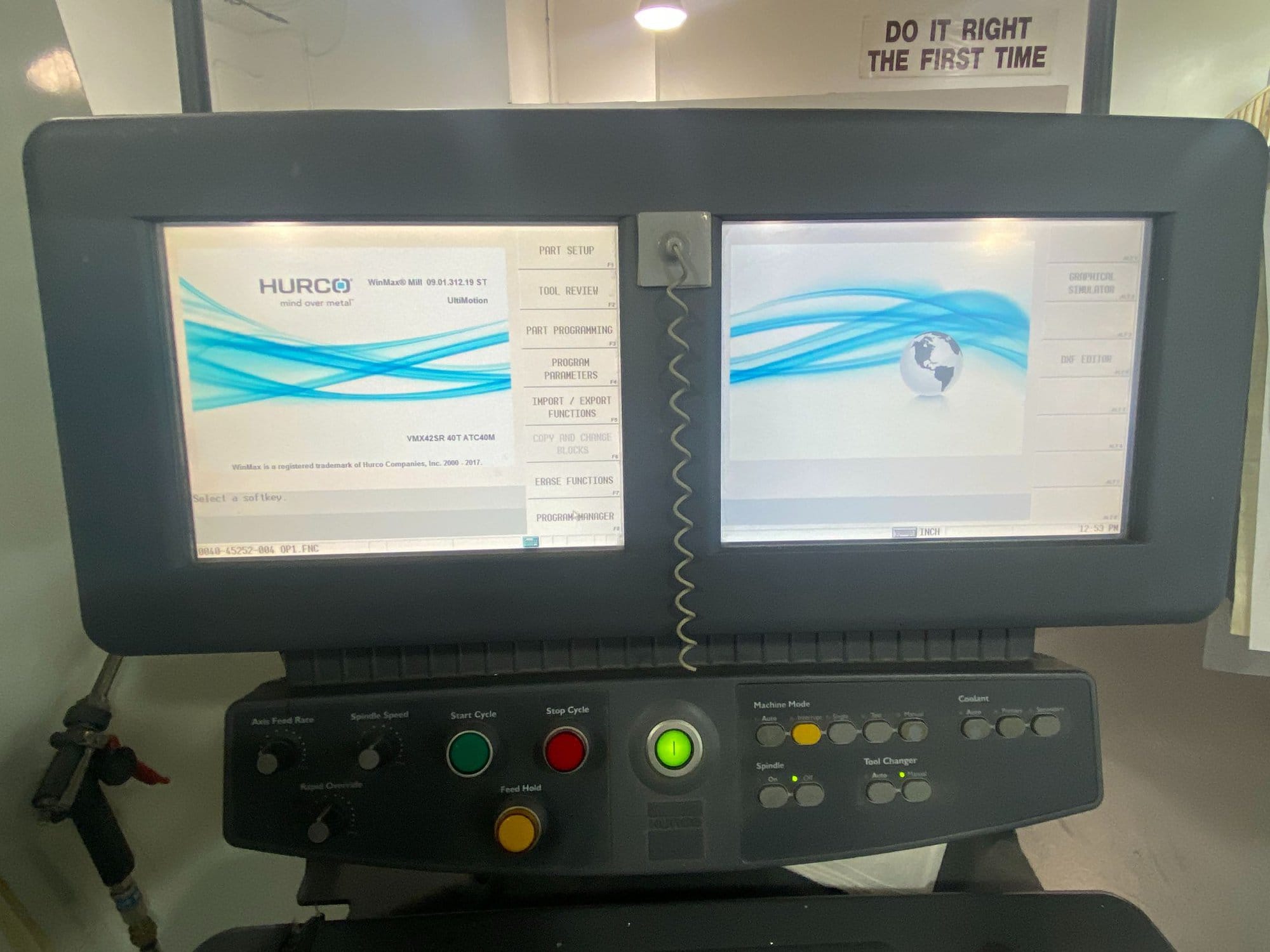 Hurco VMX-42SR VMC , 2011 - 5 Axis Tilting Head, WinMax Control, Chip ...