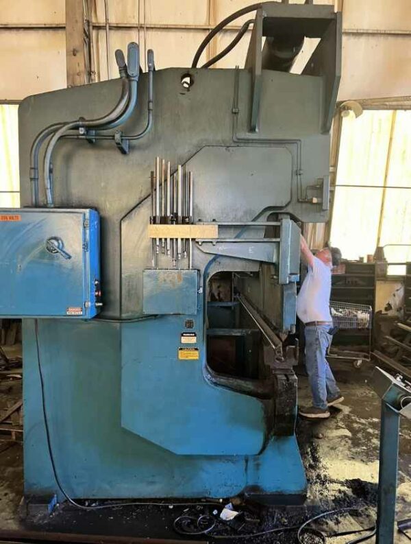 250 Ton X 12’ Standard AB250-12 Press Brake, 2005 - Tooling Included ...
