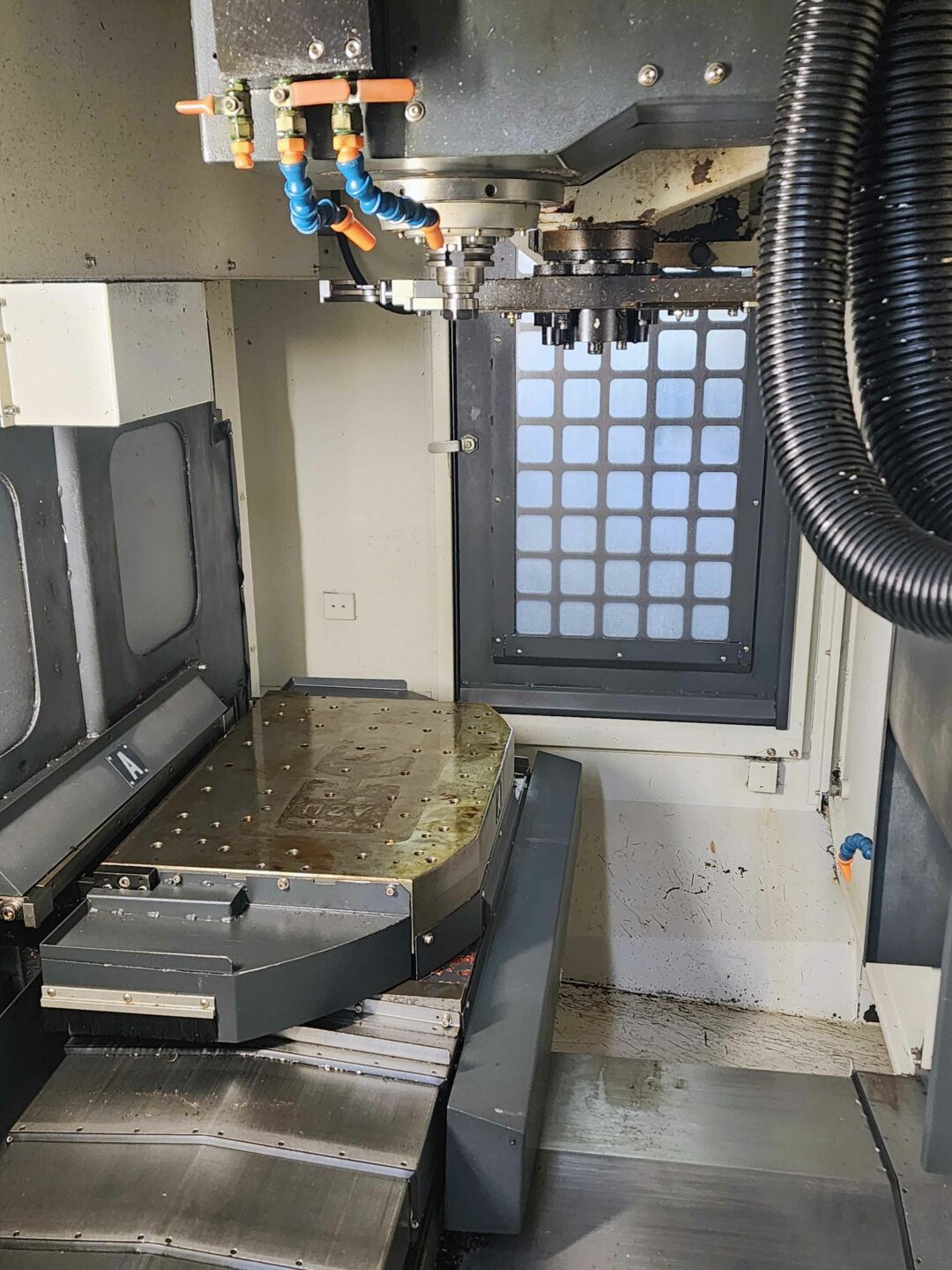 Feeler VMP-580 APC VMC, 2012 - Fanuc, Coolant Through Spindle, Rigid ...