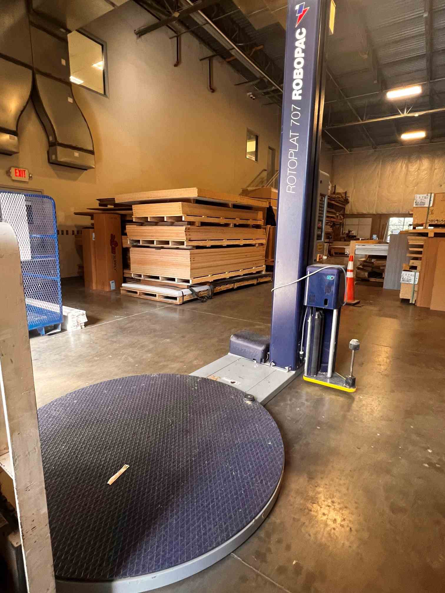 Robopak Rotoplat 707.1 PVS Stretch Wrapping Machine, 2014 - Revelation ...