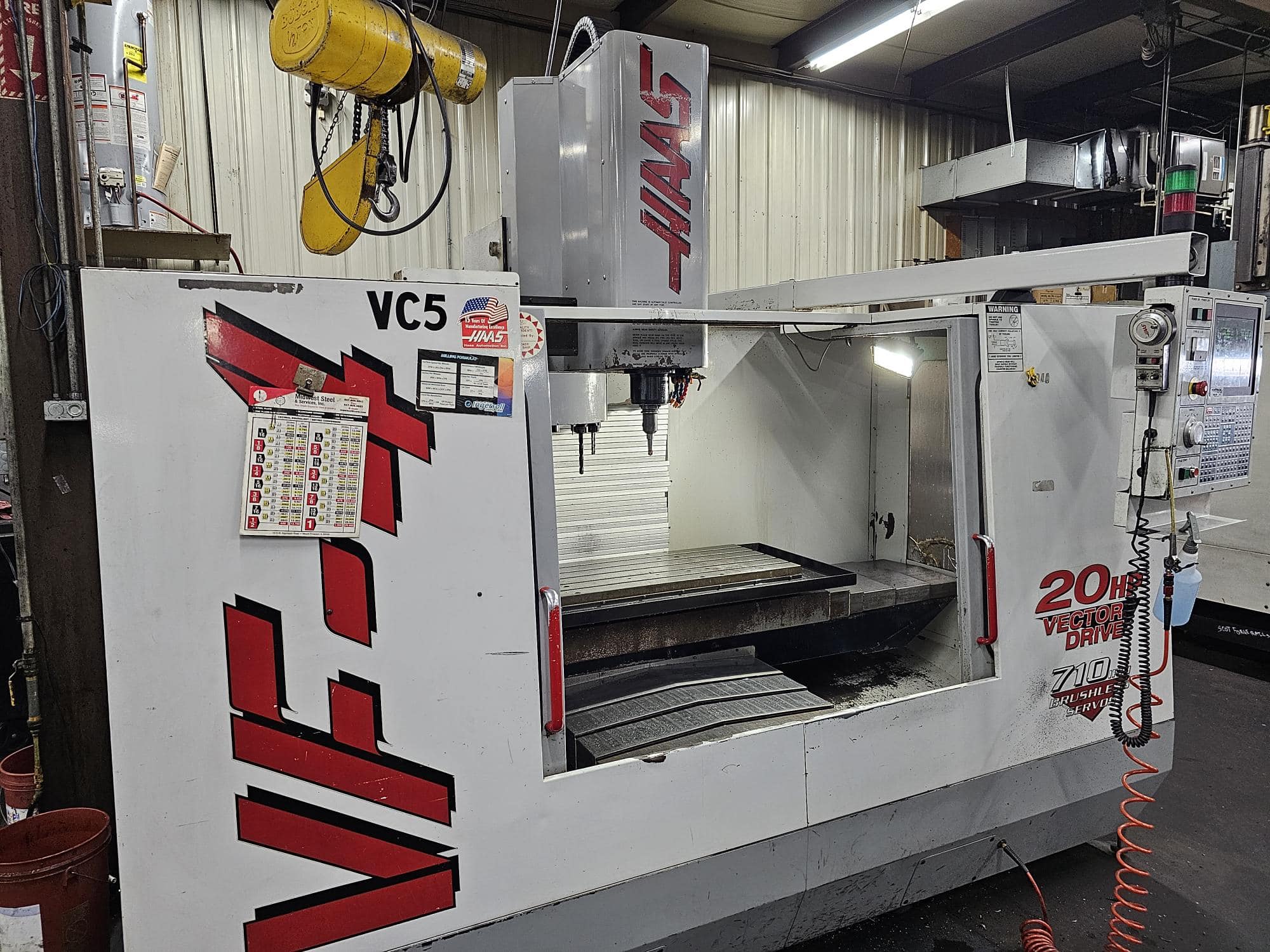 HAAS VF-4 VMC, 1999 - 10k RPM Spindle, 20 Tool Stations, Chip Auger ...