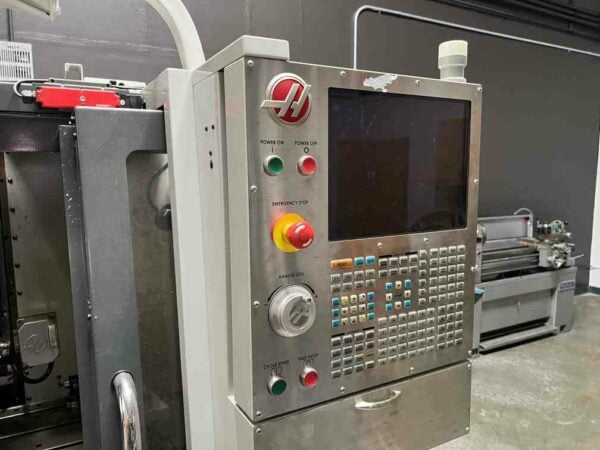 Haas VF-2SS, 2011 - Programmable Coolant, Chip Auger, Renishaw Work ...