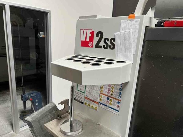 Haas VF-2SS, 2011 - Programmable Coolant, Chip Auger, Renishaw Work ...
