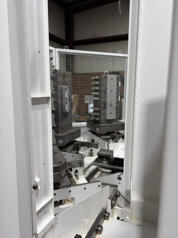 Okuma MB-5000HII HMC, 2020 - 6 Pallet Changer System, Chip Conveyor ...