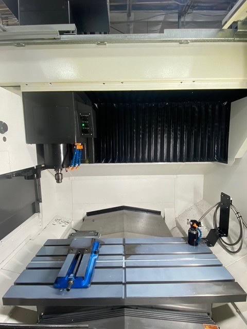Okuma Genos M560-V VMC, 2019 - Probe, Tool Setter, 15K RPM - Revelation ...