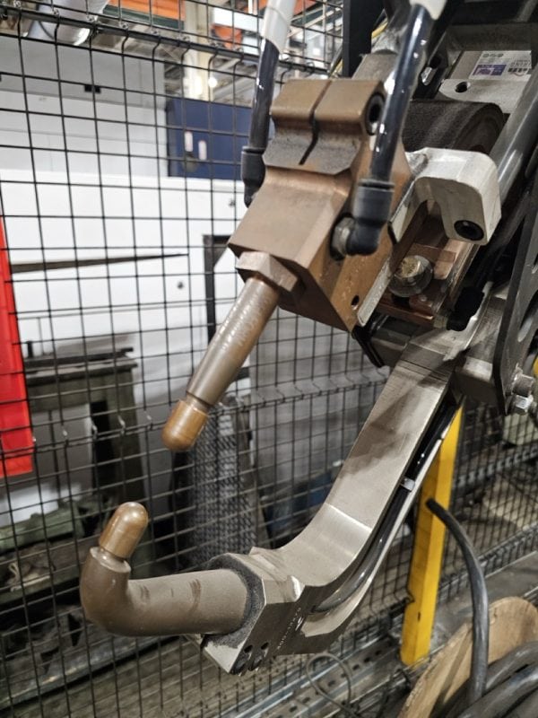 FANUC R-2000iB/210F Robot, 2015 - Milco Spot Weld Gun, Integrated ...