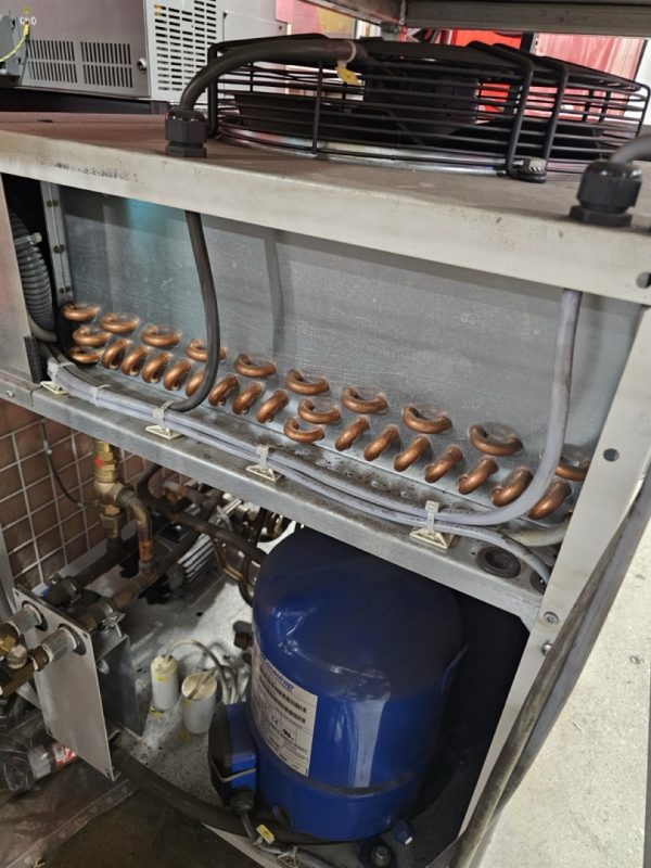 FANUC R-2000iB/210F Robot, 2015 - Milco Spot Weld Gun, Integrated ...