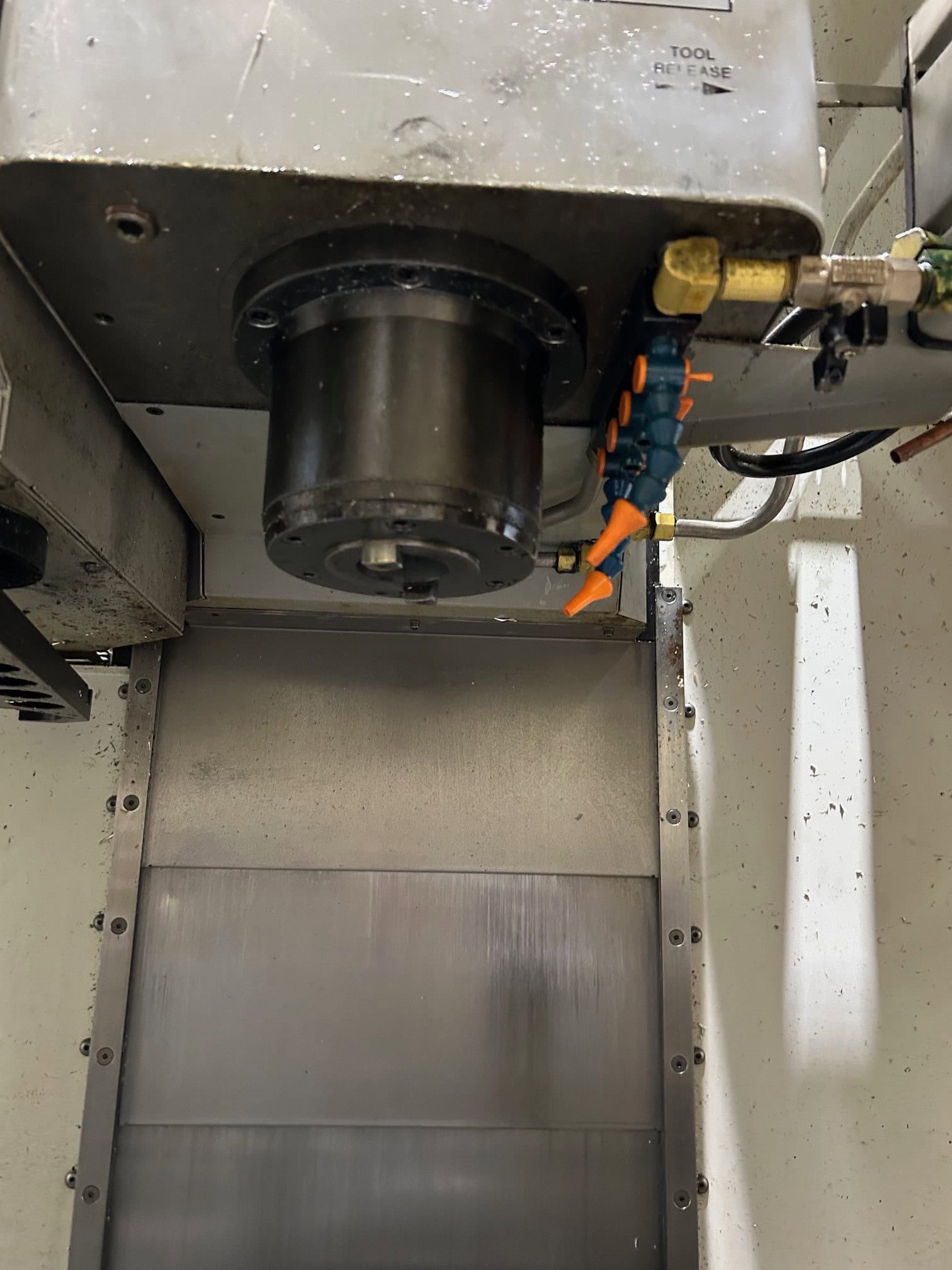 Haas VF-2B VMC, 2005 - 4th Axis Wiring, HRT210 Rotary, Through Spindle ...